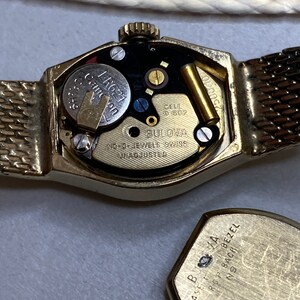 Vintage Bulova Accutron N9 1979 Gold Tone Ladies Dress Watch Cocktail ...