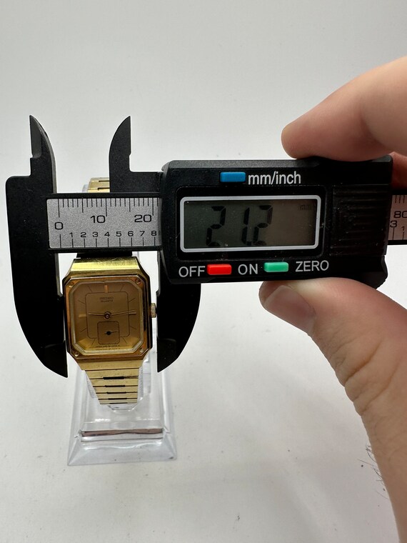 vintage Seiko RARE 1428 ladies gold tone tank Watch s… - Gem