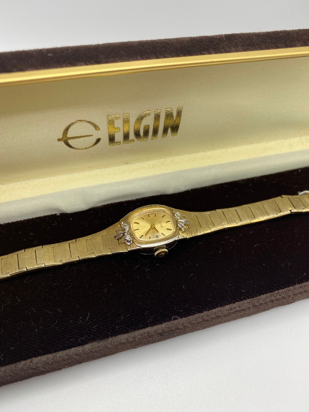 Vintage Ladies Elgin Mechanical Wind Gold Tone Swiss Dress Watch With ...