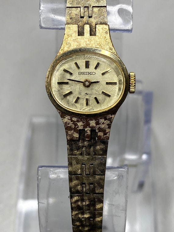 antique mechanical wind seiko - Gem