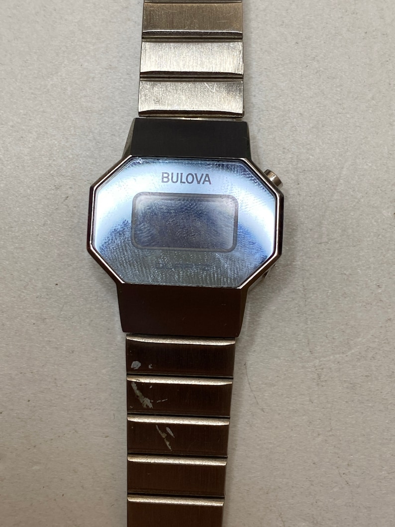 PROJECT Broken Bulova 1977 N7 Digital Watch Retro Vintage Diy Gift Him ...