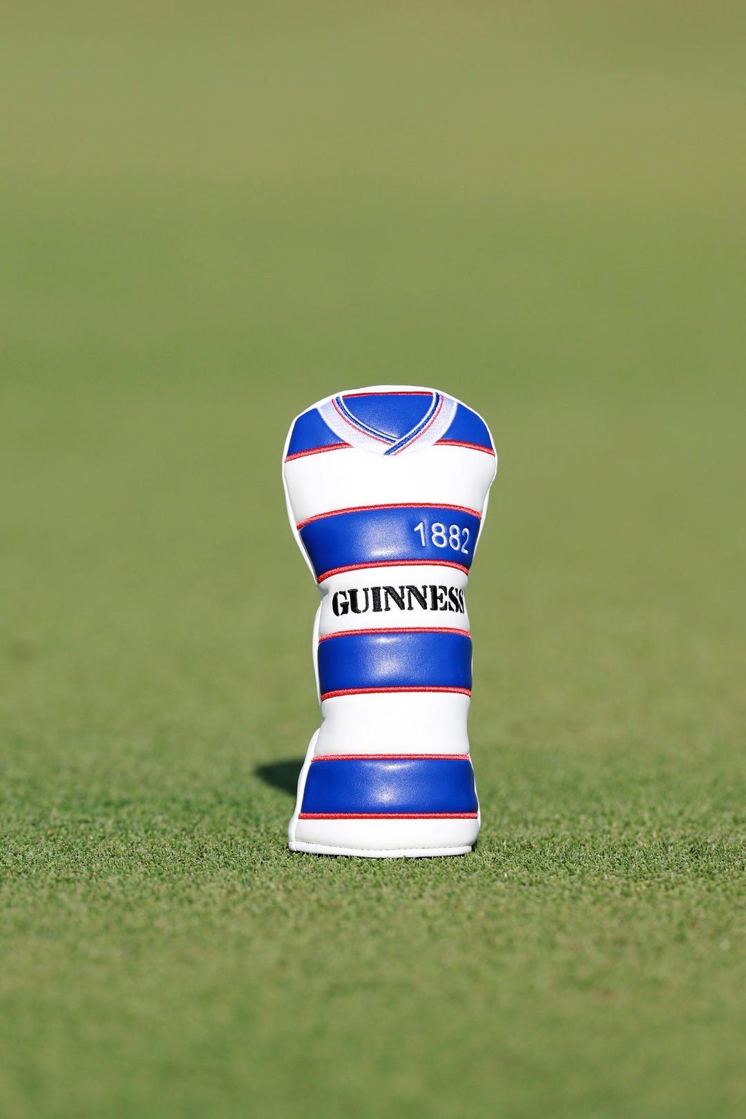 QPR Hybrid Headcover - Classic Football Club Designs – Golf Gifts ...