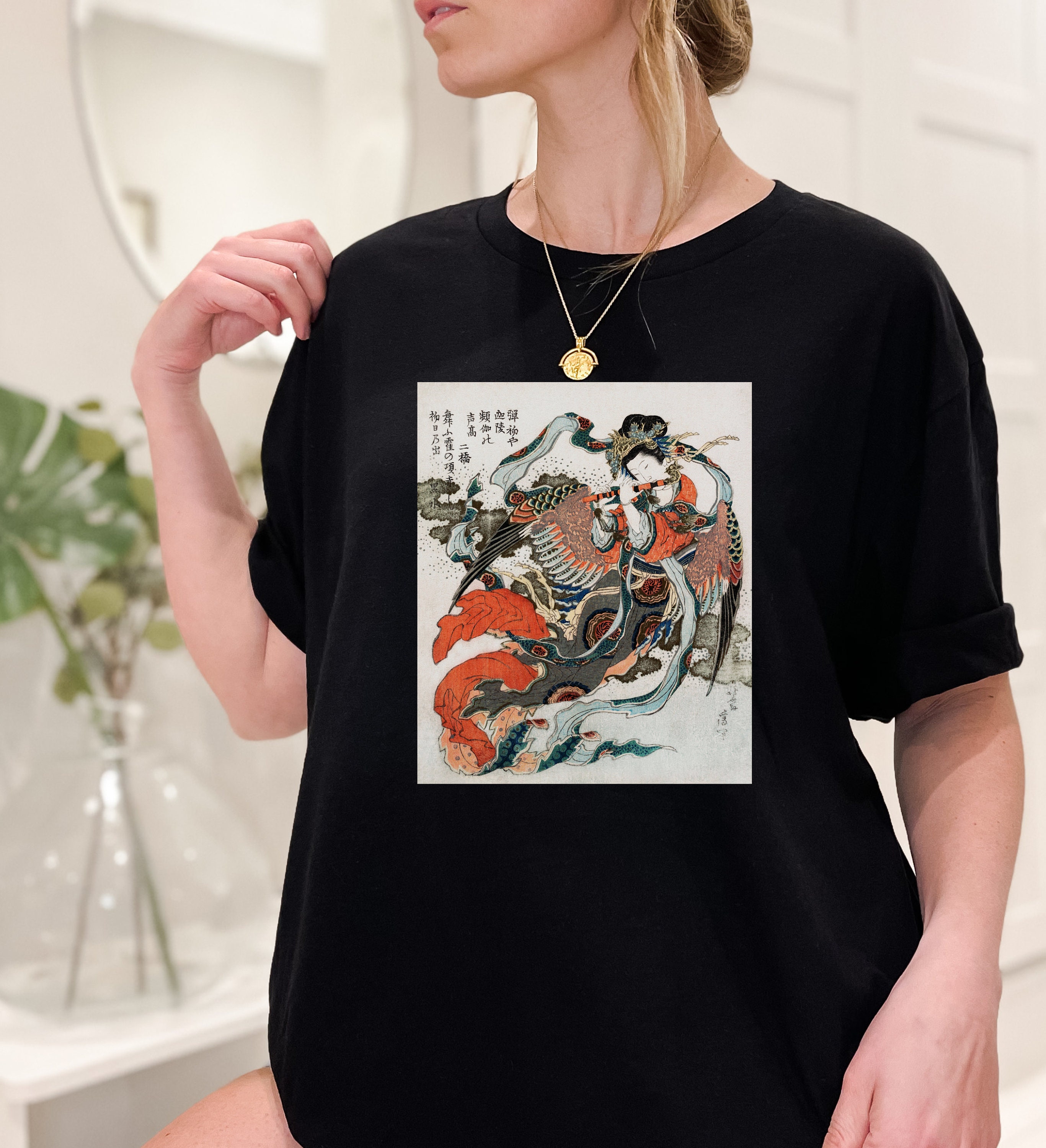 Hokusai Japanese Woman Vintage Ukiyo-e Style T-shirt, Japanese Art T ...