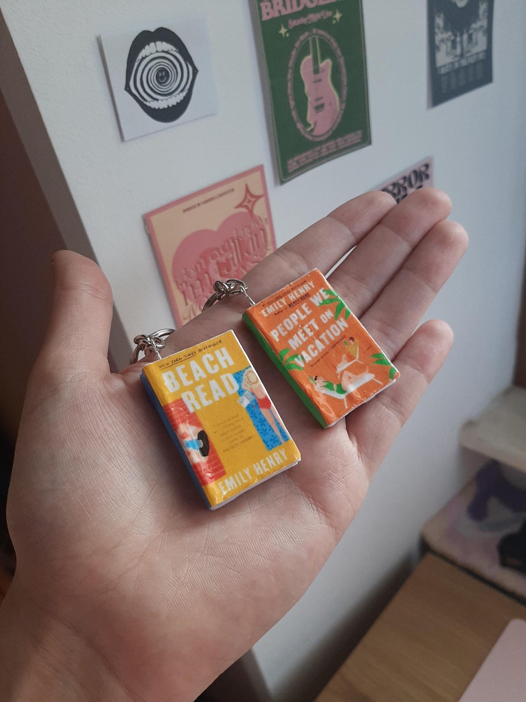 Mini Books Keychain/ People We Meet on Vacation/ Beach Read ...