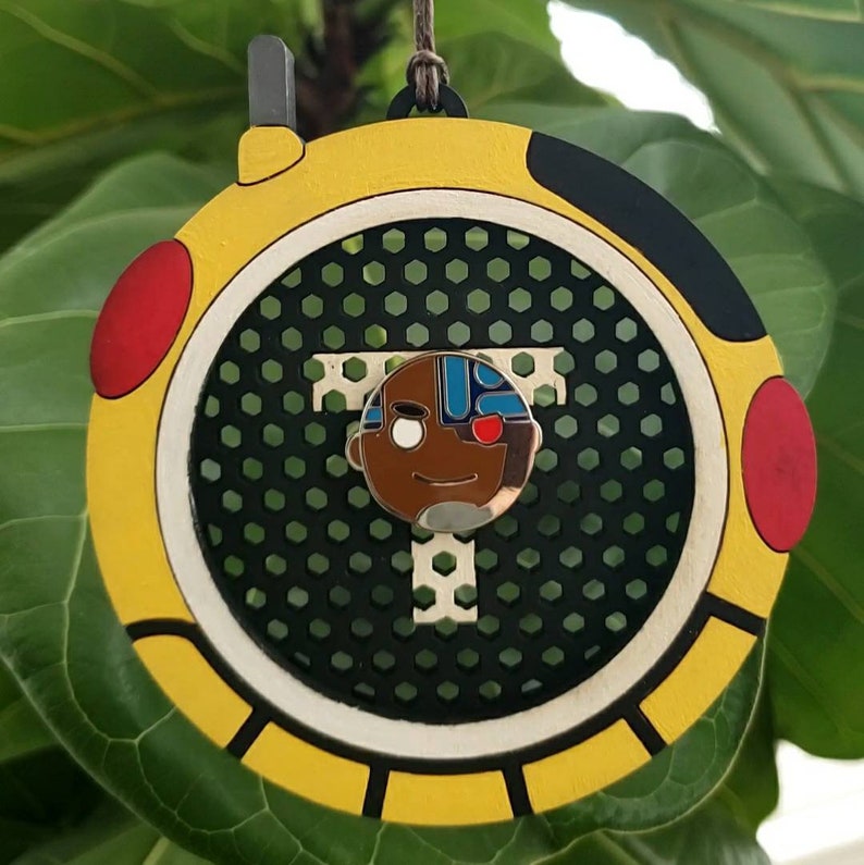 Teen Titans Communicator Pin Display Enamel Pin Holder - Etsy