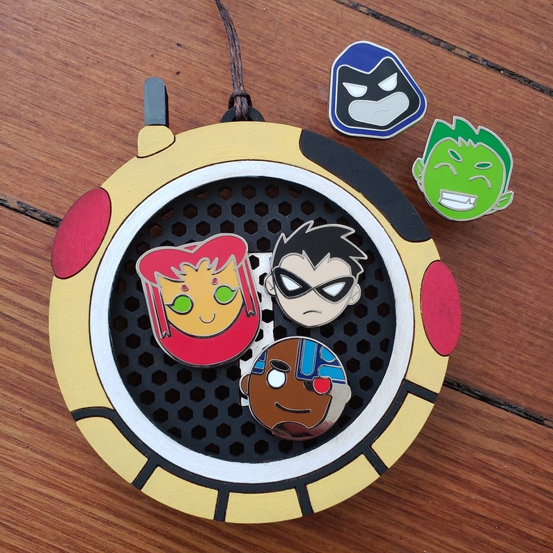 Teen Titans Communicator Pin Display Enamel Pin Holder - Etsy