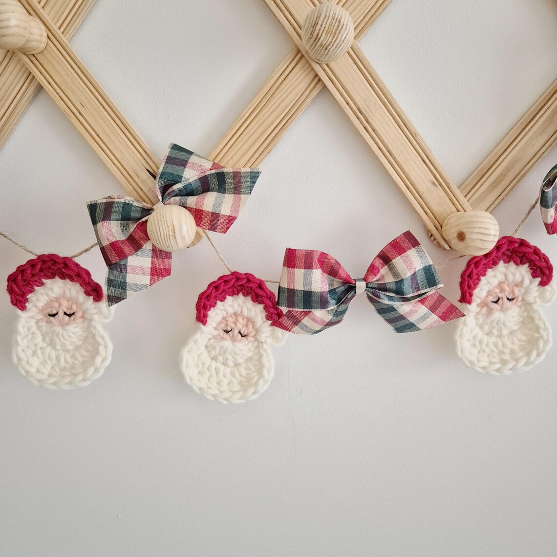 Santa Crochet Pattern Christmas Ornament Coaster Applique Garland ...