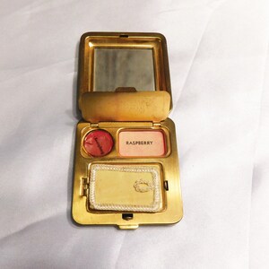 Emerald Green Mondaine Compact With Seven White Stones - Etsy