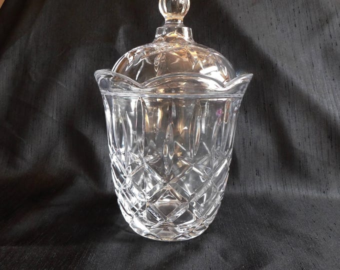 Crystal Biscuit/cookie Jar by Shamrock Crystal Made in Yugoslavia - Etsy