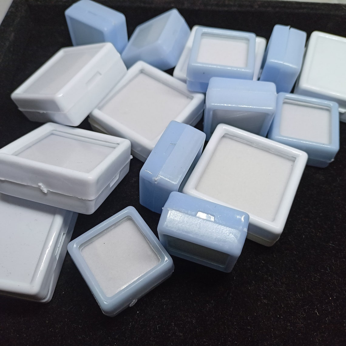3 X 3 Cm White Gem Display Plastic Box Storage, Containers for Gems ...