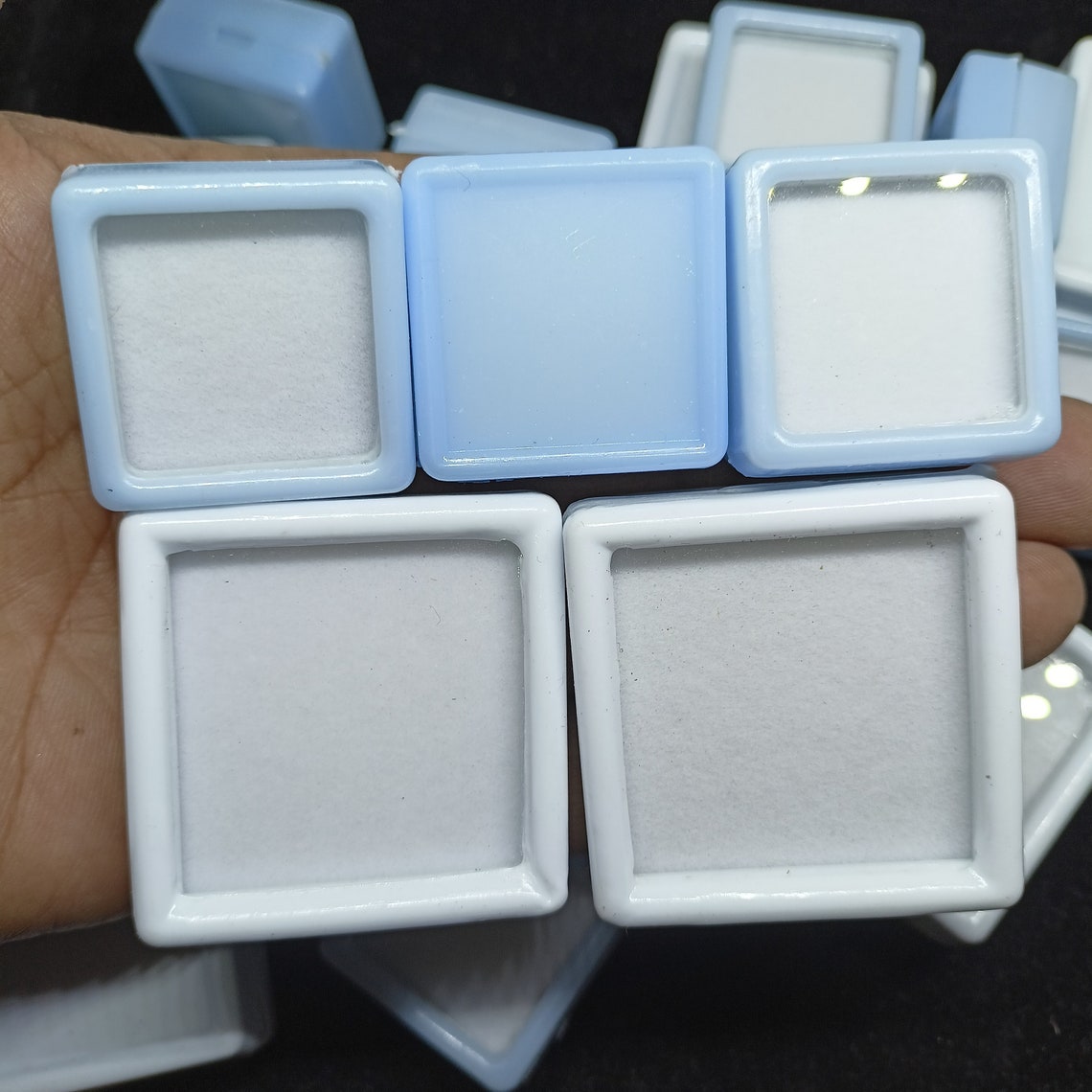 3 X 3 Cm White Gem Display Plastic Box Storage, Containers for Gems ...