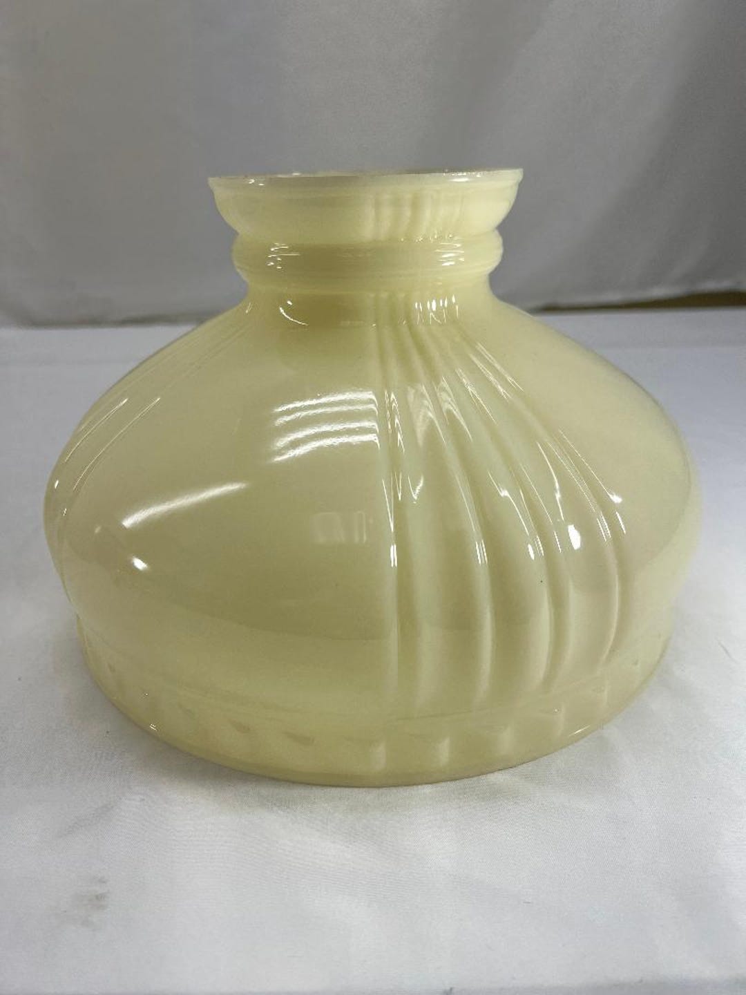 Original Coleman #443 Kremelite Gas Lamp Shade 10" Aladdin B&H - Etsy