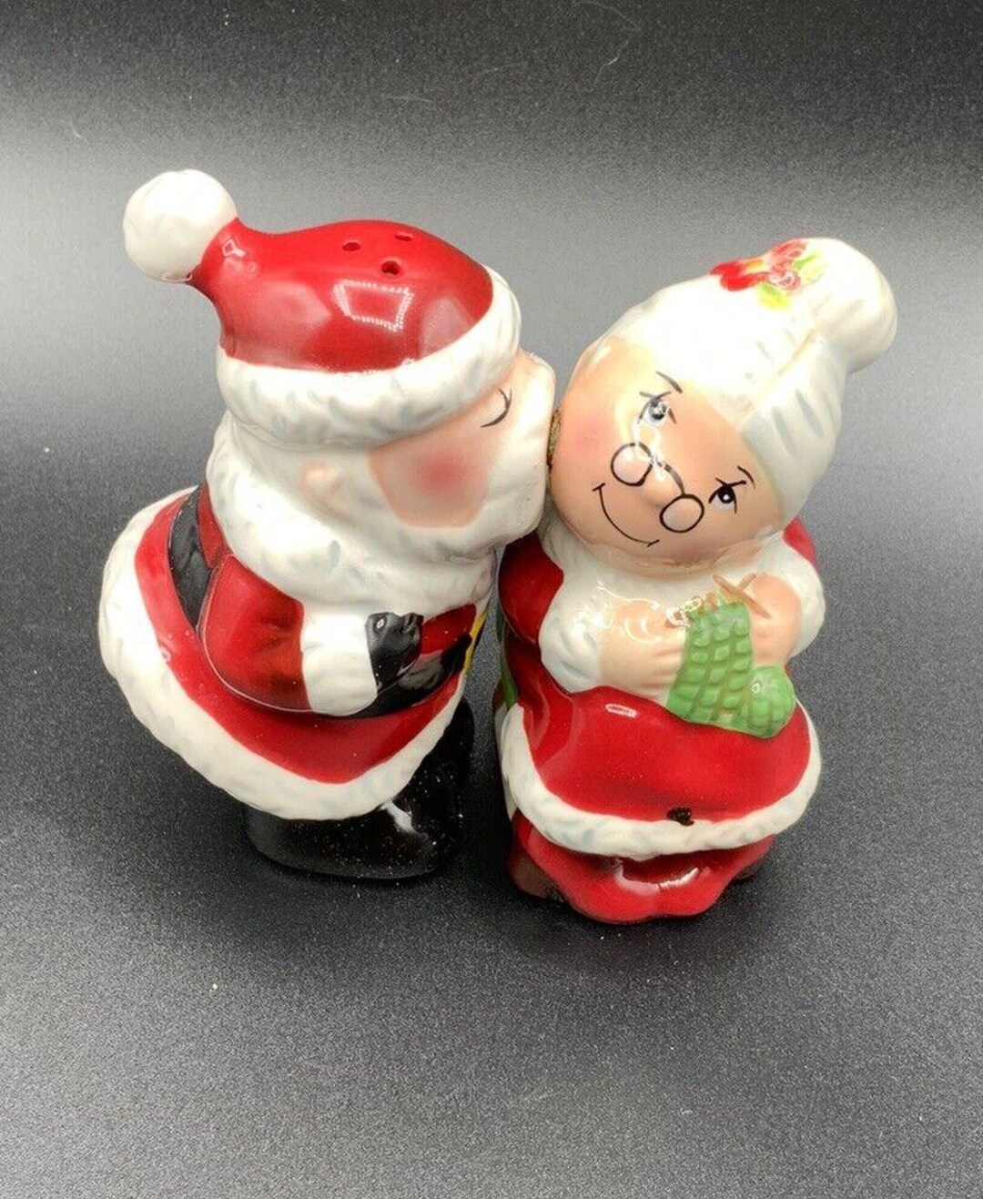 Westland Magnetic Santa and Mrs. Clause Salt Pepper Shakers Giftware ...