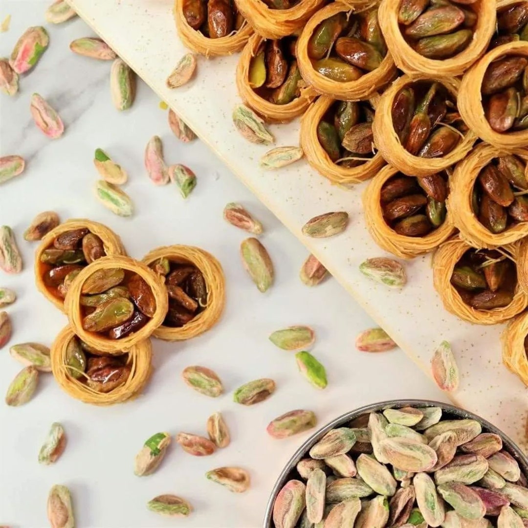 Luxury Box of Aish Al-bulbul 500 G From Sultan International Factories ...