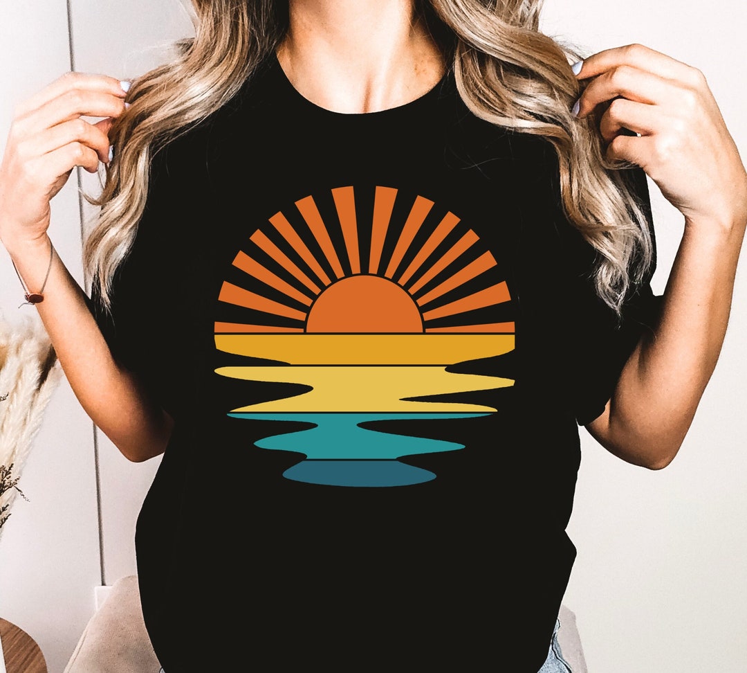 Retro Sunset Rays T-shirt: Vintage Palm Beach Graphic Tee - Etsy