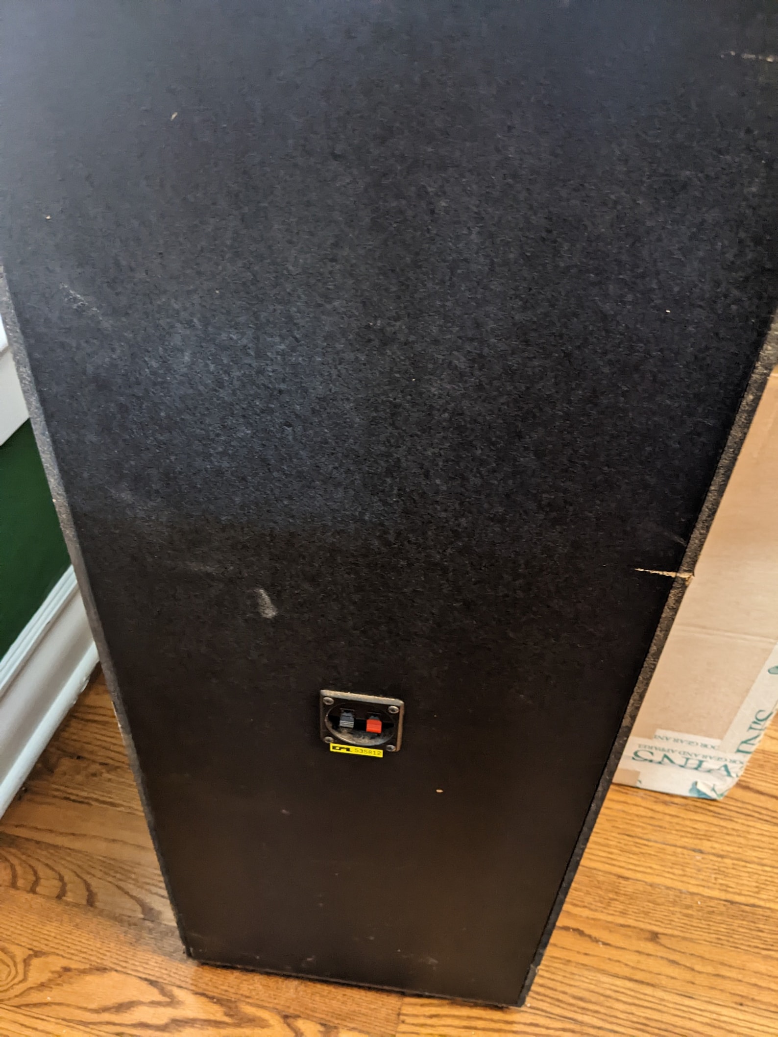 1980s Epicure Products Tower Floor Speaker and Vector Research Stereo ...