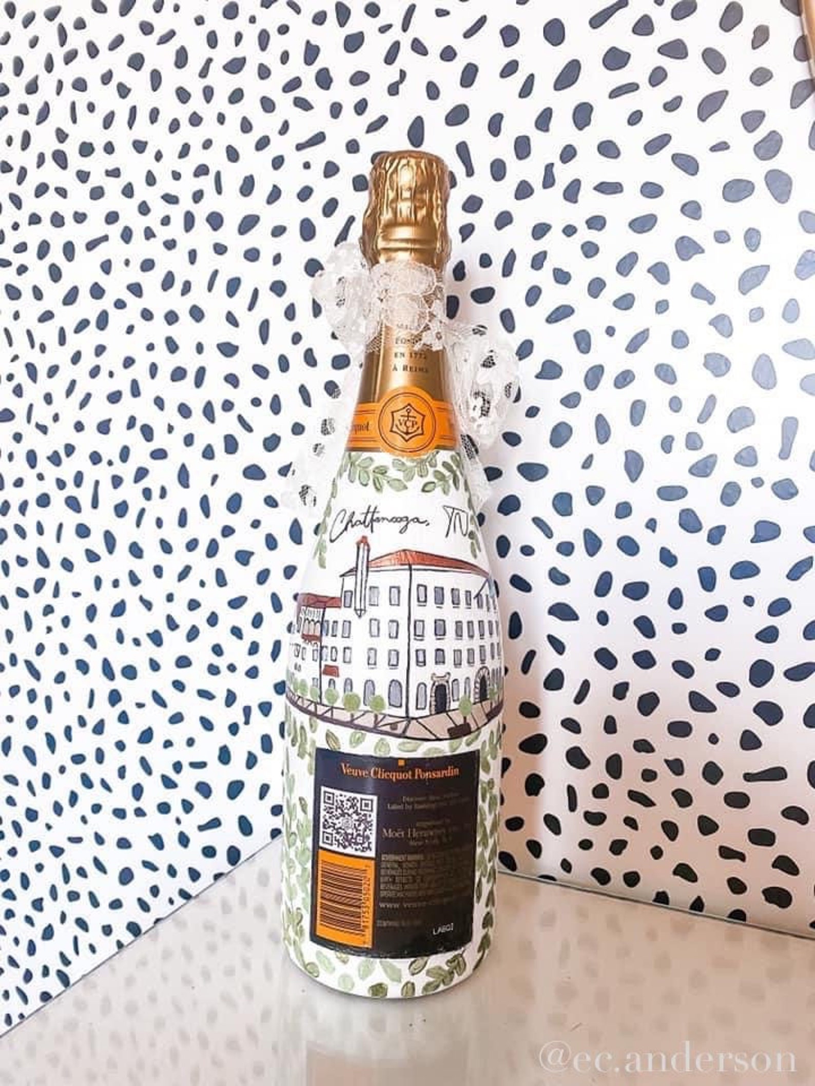 Custom Painted Champagne (veuve Clicquot) - Etsy
