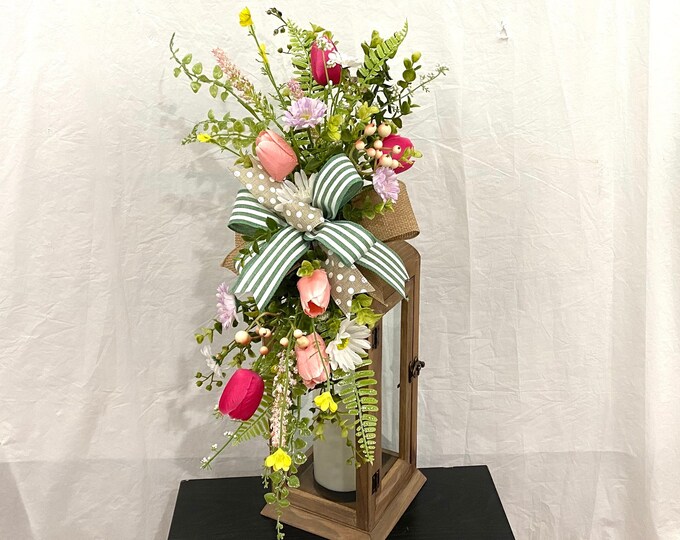 Tulip Lantern Swag for Spring, Spring Lantern Swag With Tulips, Tulip ...