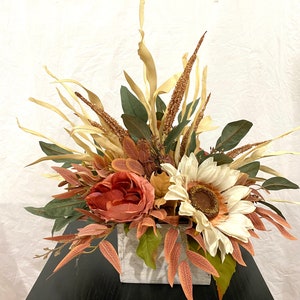 Sunflower Centerpiece for Dining Table, Boho Flower Arrangement ...