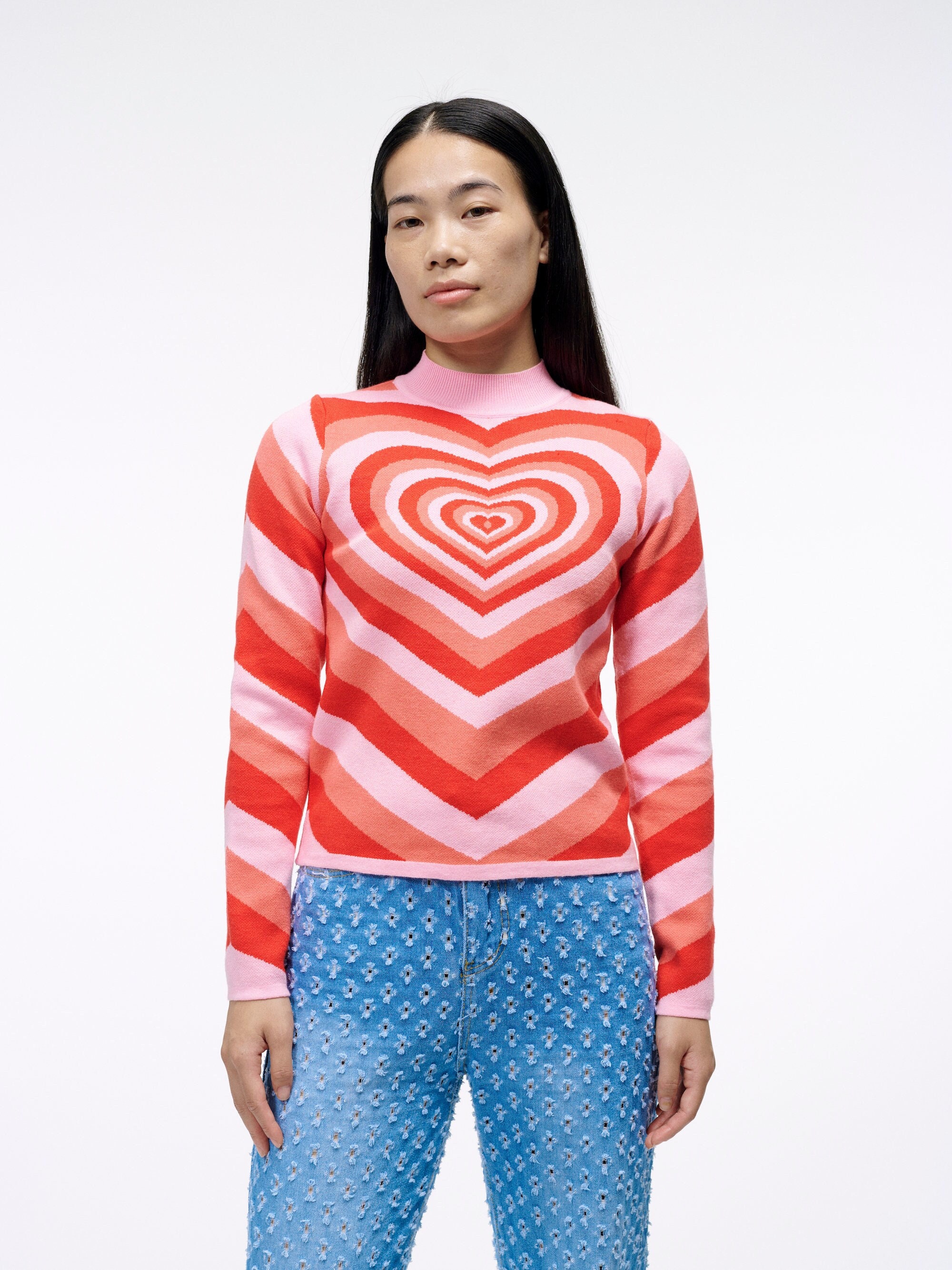 The Radiating Heart Sweater | A Super Cute Knit Long Sleeve Sweater ...