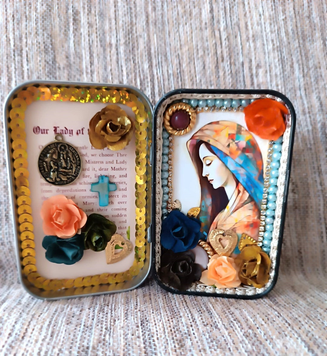 Virgin Mary Travel Altar, Maria Pocket Shrine, Altered Art, Altered ...