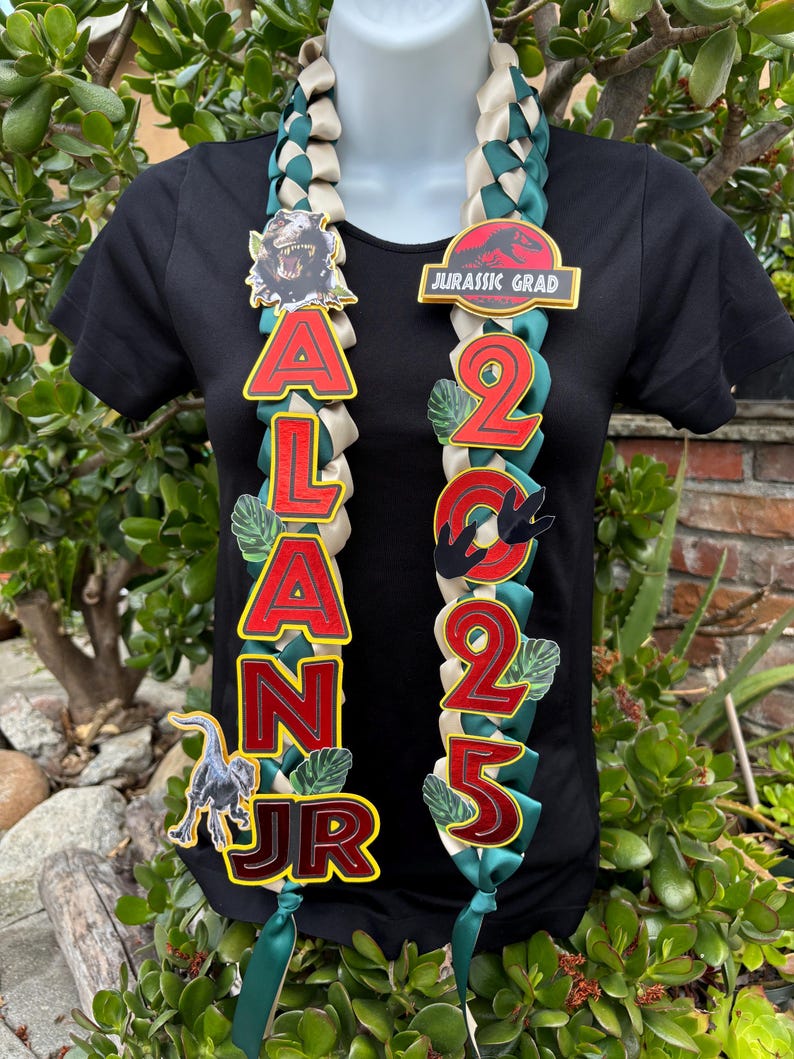 Boys Graduation Lei / Graduation Lei 2026 / Dinosaurs / Jurassic Park ...