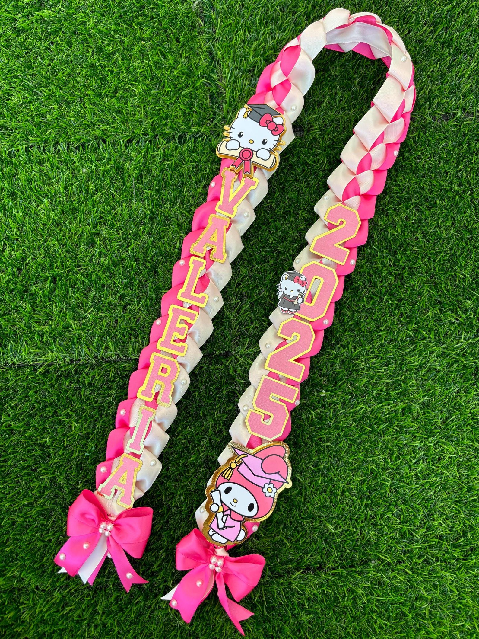 Hello Kitty Graduation Leis / Graduation Gift /dodgers Lei/ Kuromi Lei ...