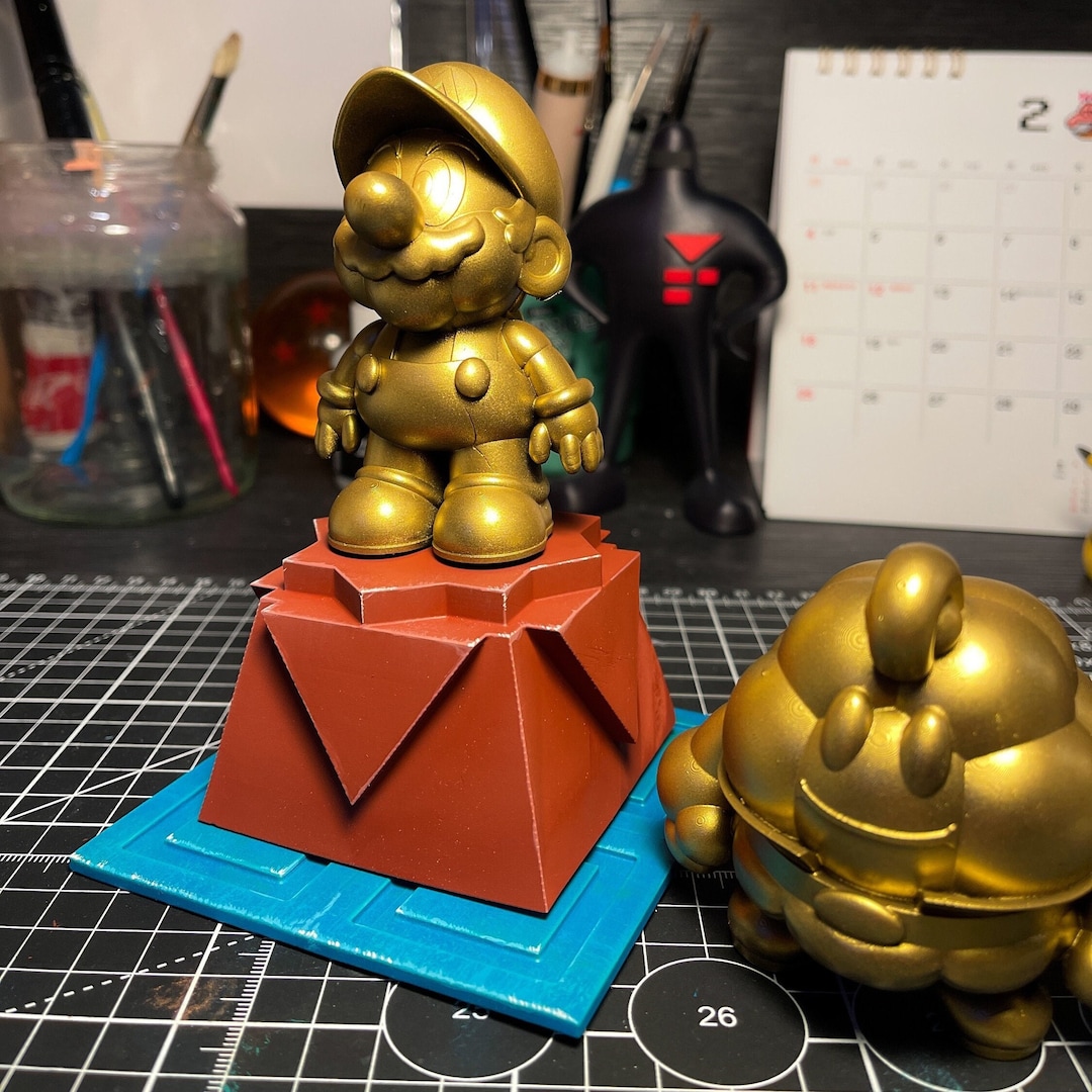 SMRPG Golden Valentina Statue - Etsy