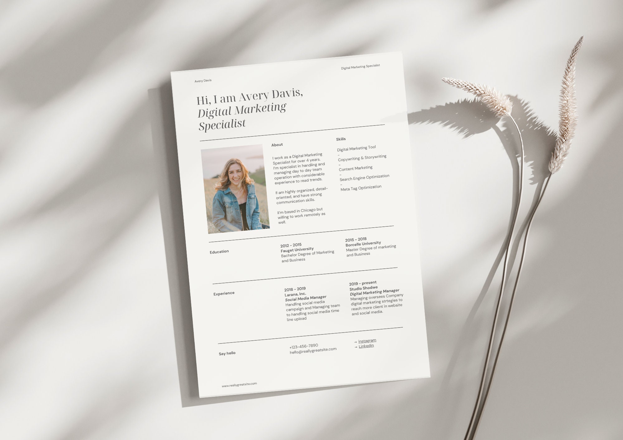 Elegant Minimalist CV Template - Customizable Canva Resume Design ...