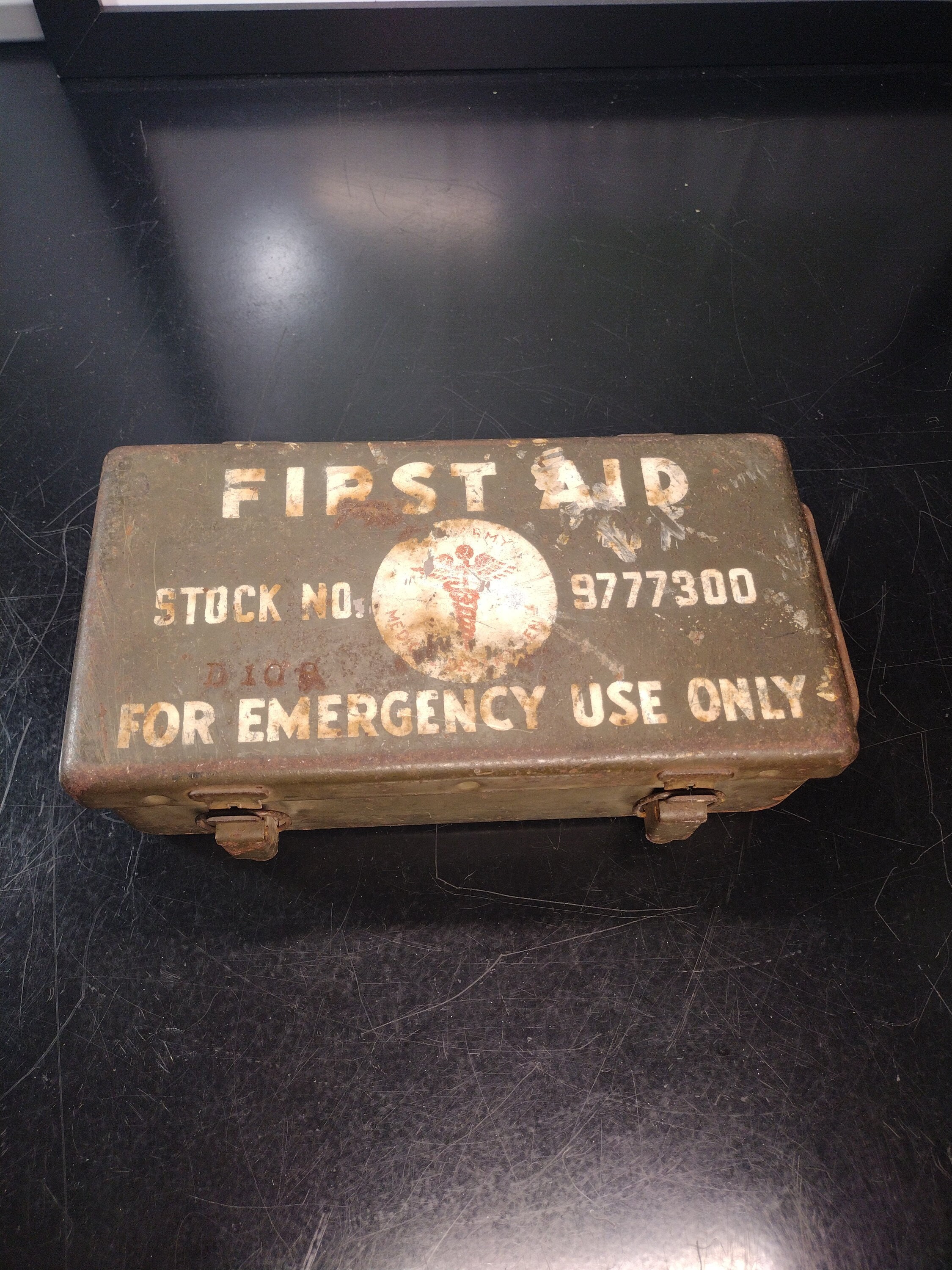 US Army Medical Department First Aid Kit FREE Shipping - Etsy