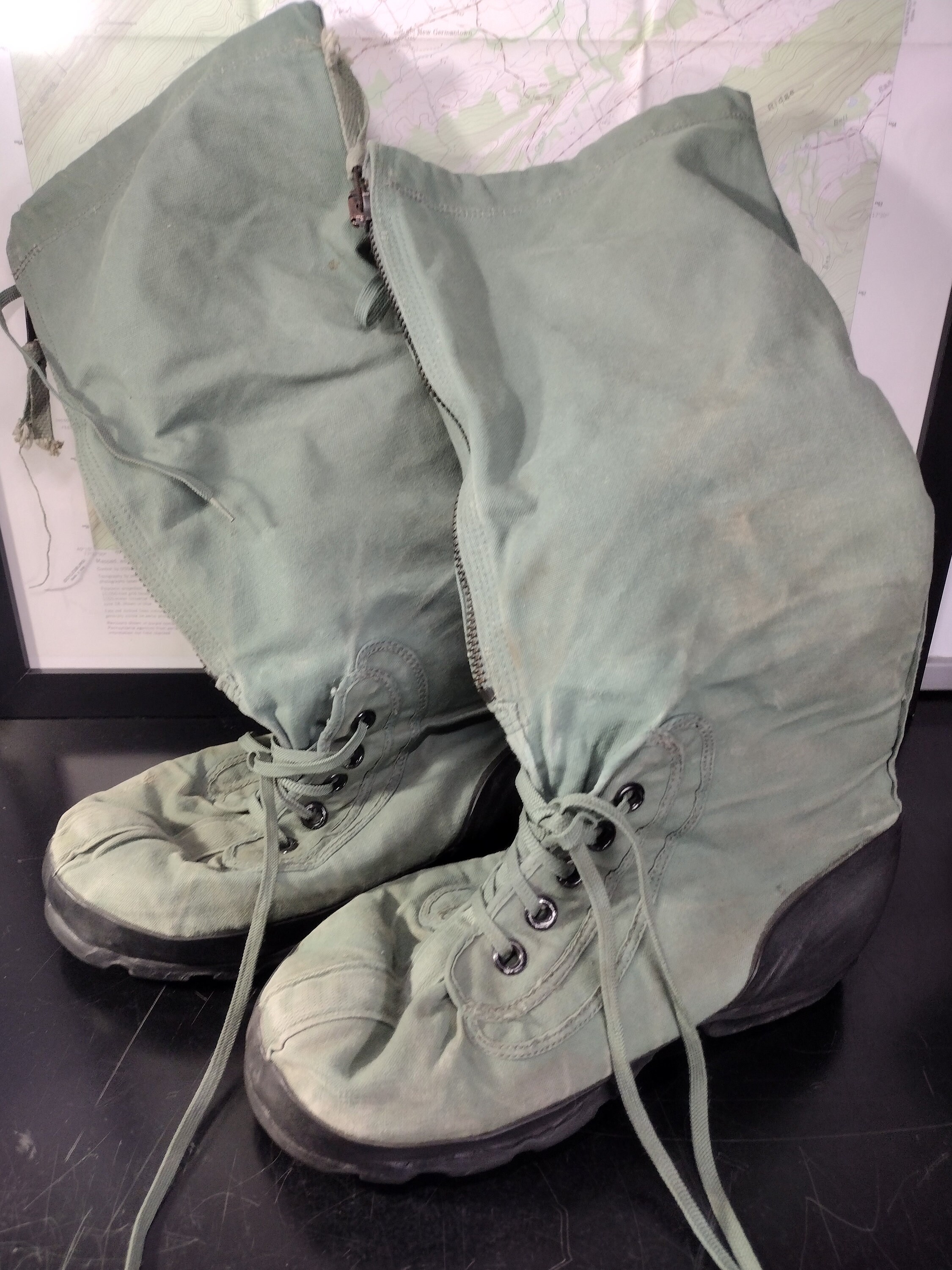 US Military Extreme Cold Weather Mukluk Boots size:medium FREE US ...
