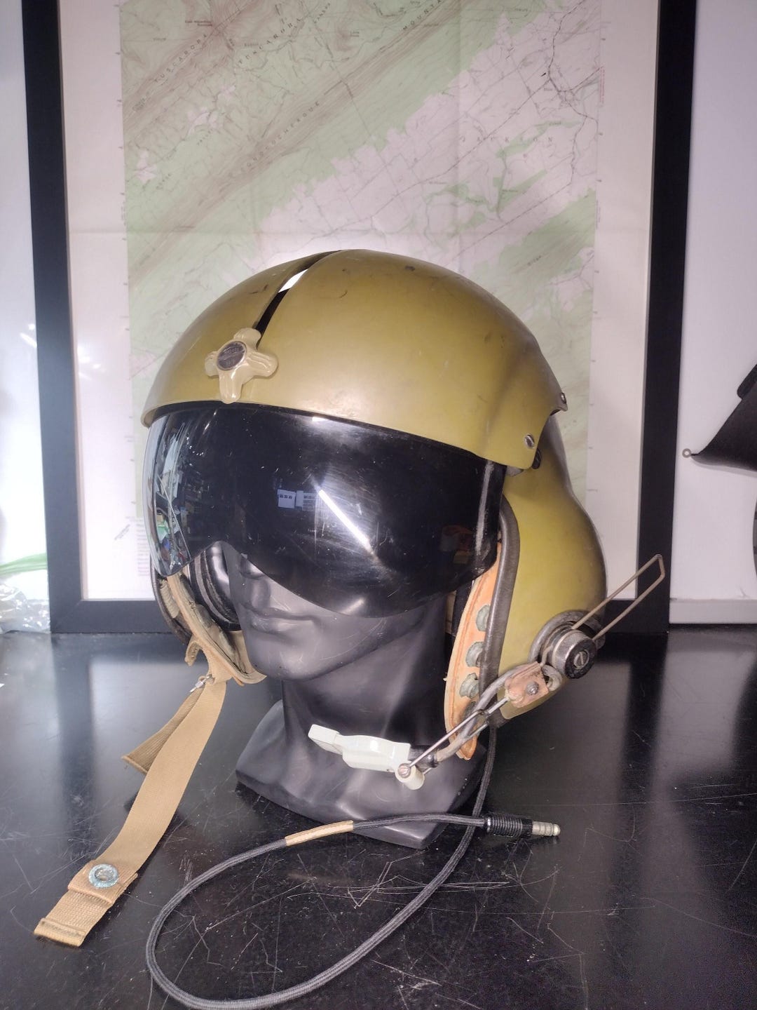 US Air Force Pilot Helmet W/ Visor & Microphone size: X-large Gentex ...