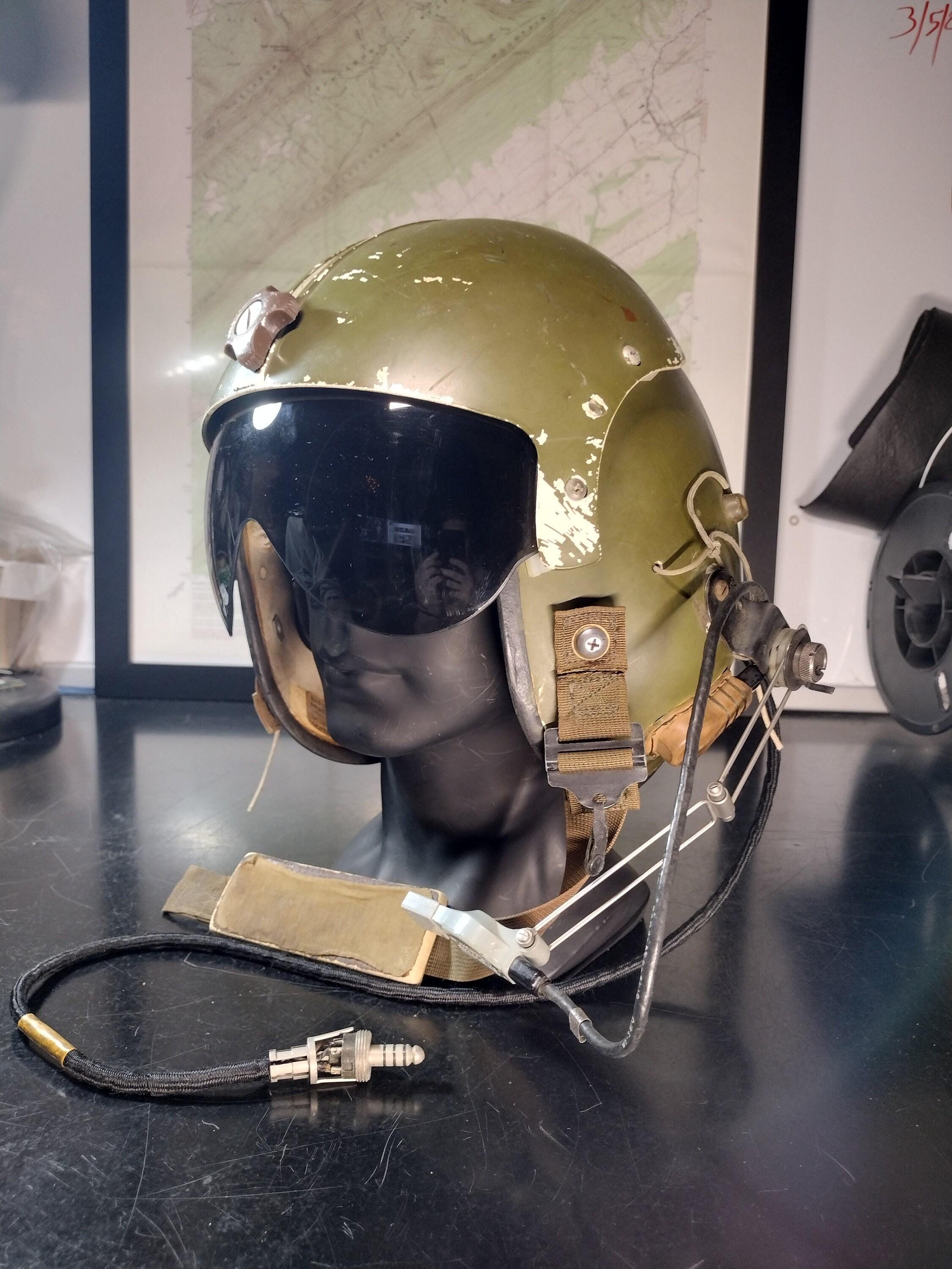 US Air Force Aircraft Pilot Helmet W/ Visor & Microphone size: Unknown ...
