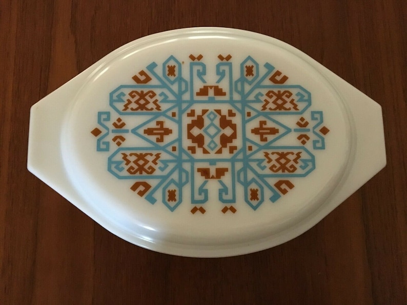 RARE VINTAGE PYREX 1971 Navjo Aztec 045 Promotional Lidded Oval ...
