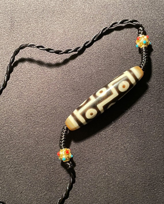 Tibetan Nine-eyed Dzi Bead 九眼天珠 | Etsy
