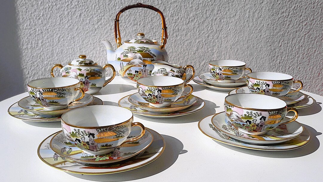 1950s Tea Set, Fine Japanese Gold-rimmed Porcelain, Hand-painted, 21 ...