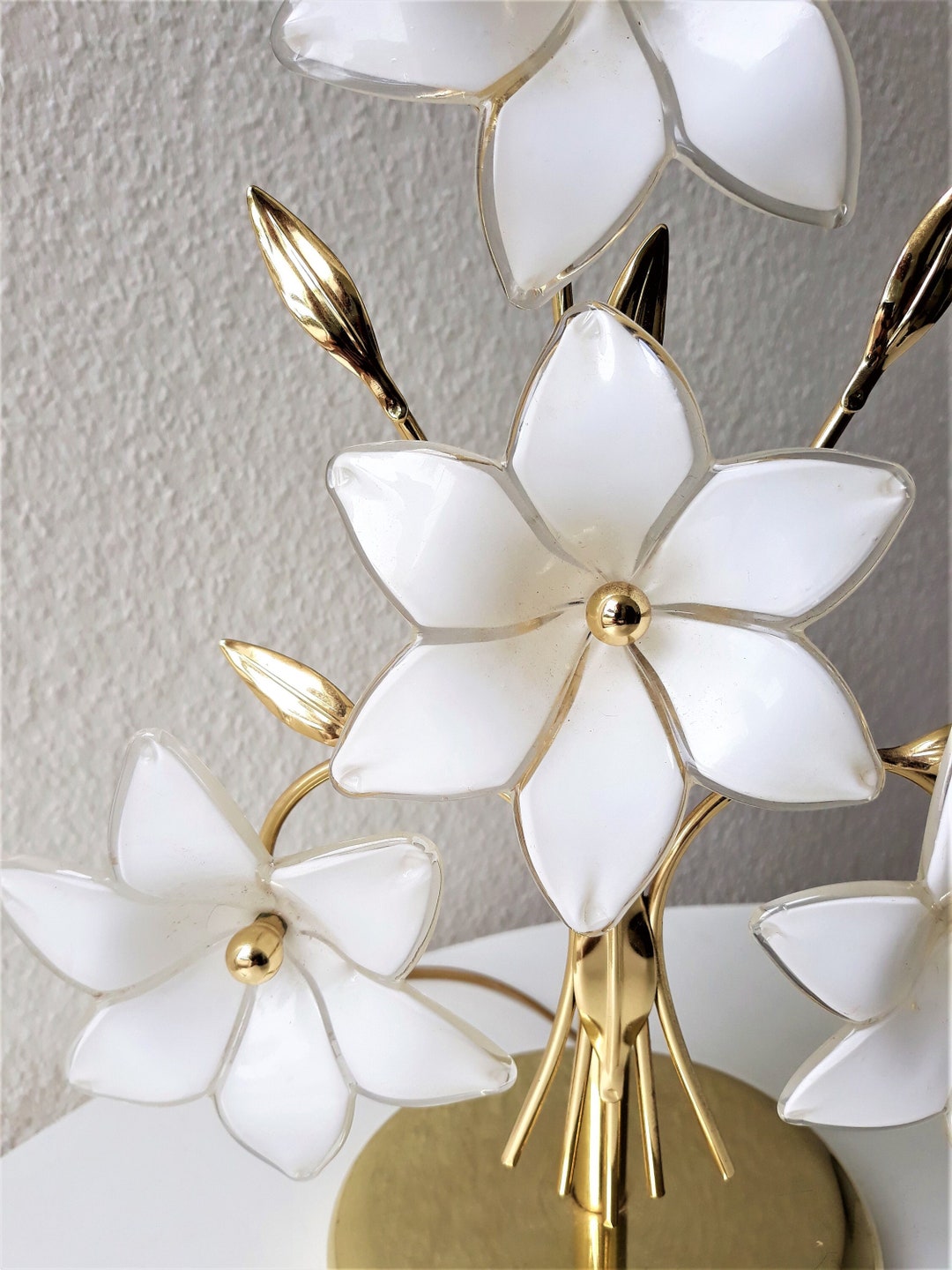 80s White Glass Flowers Brass Table Lamp Vintage Glass Lamp 80s - Etsy
