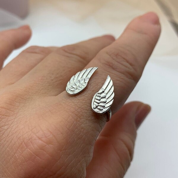 Wing Ring - Etsy