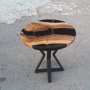 Made to Order Custom Walnut Wood Epoxy Resin Round Table, Handmade ...