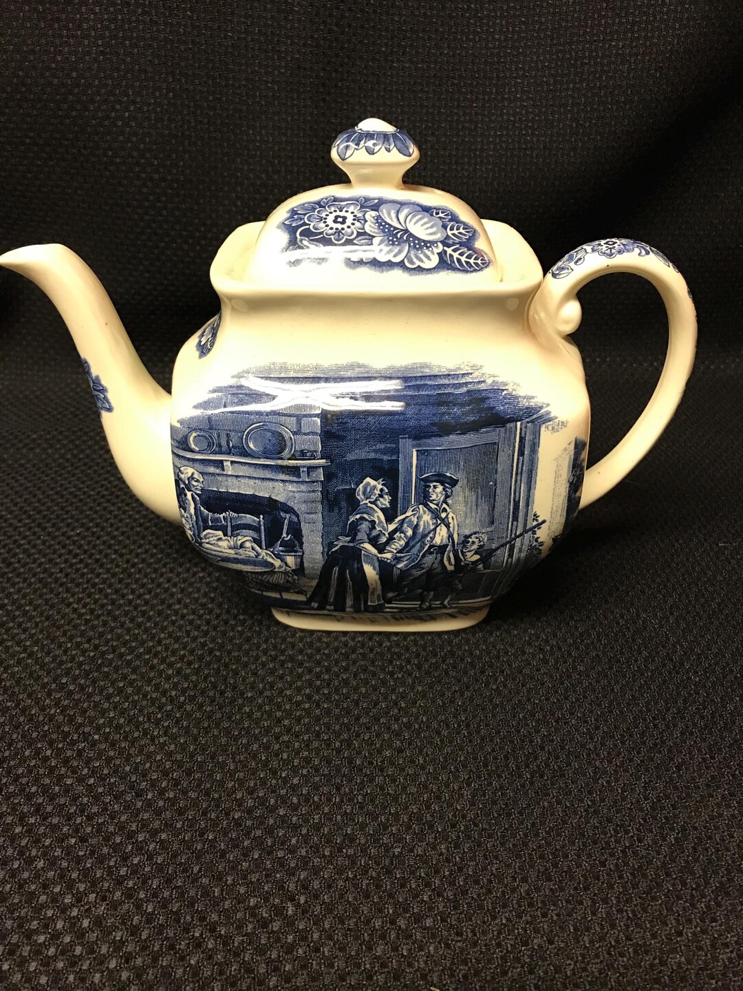 Vtg Liberty Blue Minute Men Blue & White Teapot - Etsy