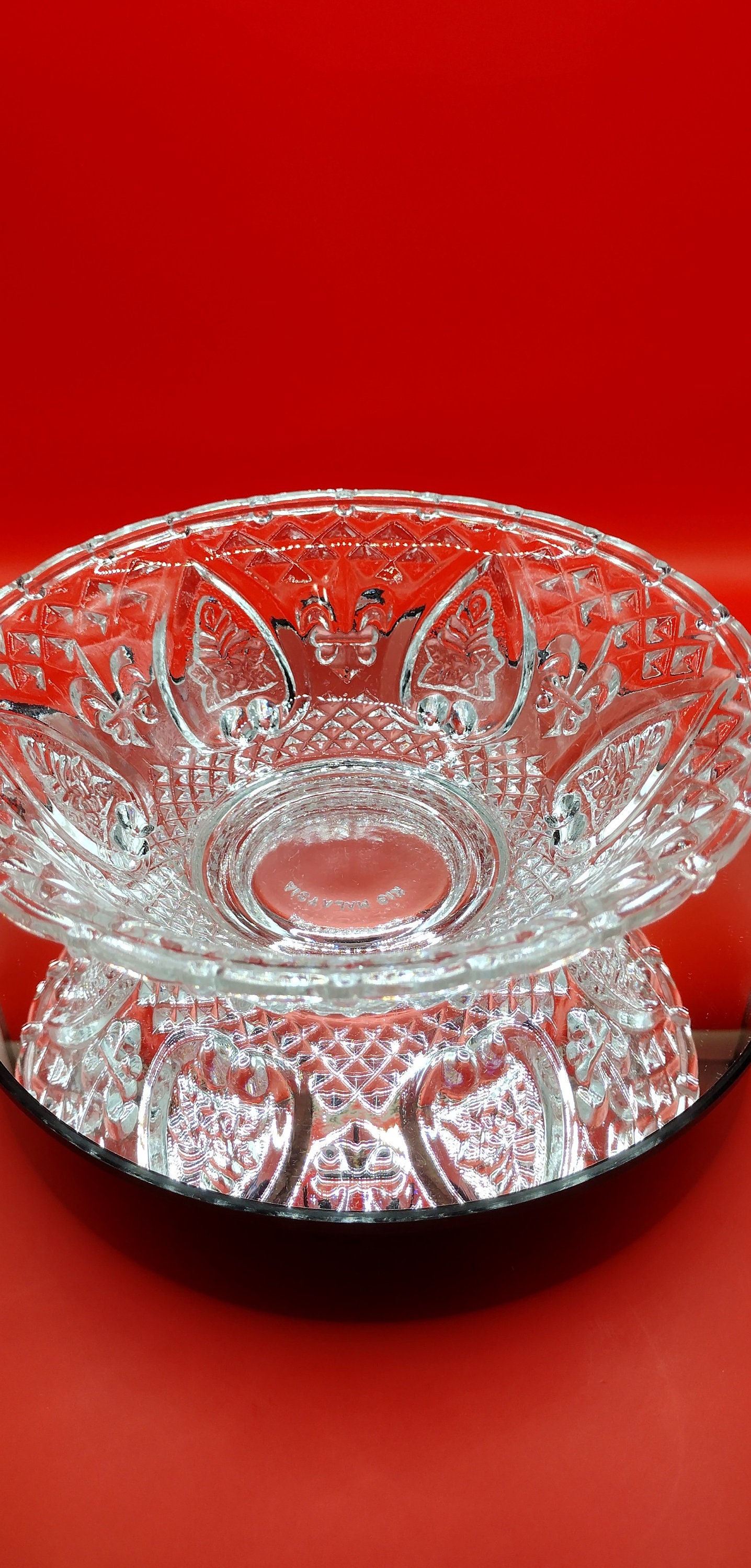 Vintage KIG Malaysian Candy or Nut Bowl. Clear Pressed Glass With a ...