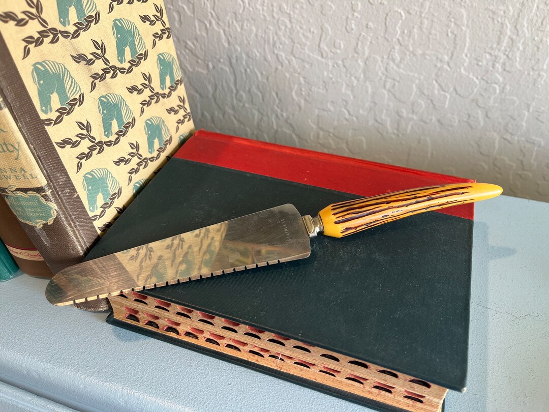 Vintage Bakelite Stag Horn Handle Serrated Stainless Slicing Cake Knife ...