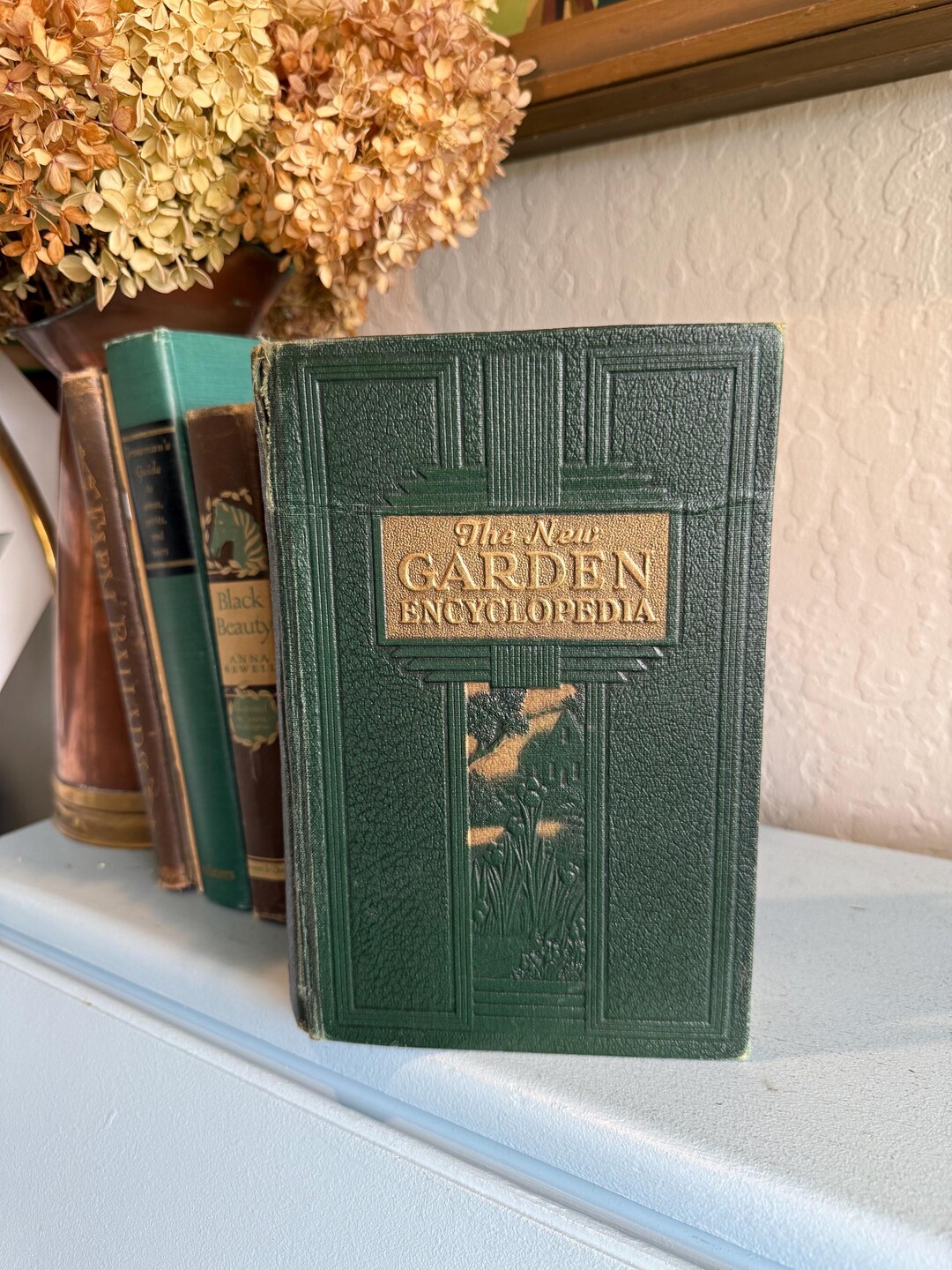 Vintage the New Garden Encyclopedia Soft Leather Book - Illustrated - Etsy