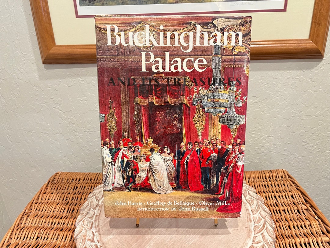 Vintage Buckingham Palace and Its Treasures Red Hardcover Coffee Table ...