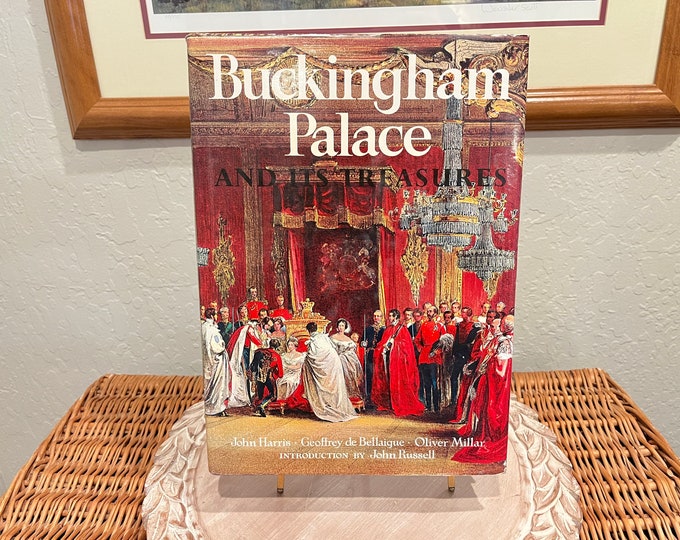 Vintage Buckingham Palace and Its Treasures Red Hardcover Coffee Table ...