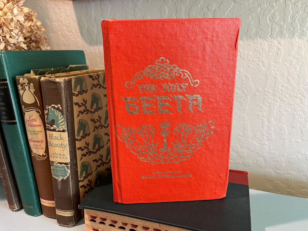 Vintage the Holy Geeta Hardcover Book by Swami Chinmayananda ...