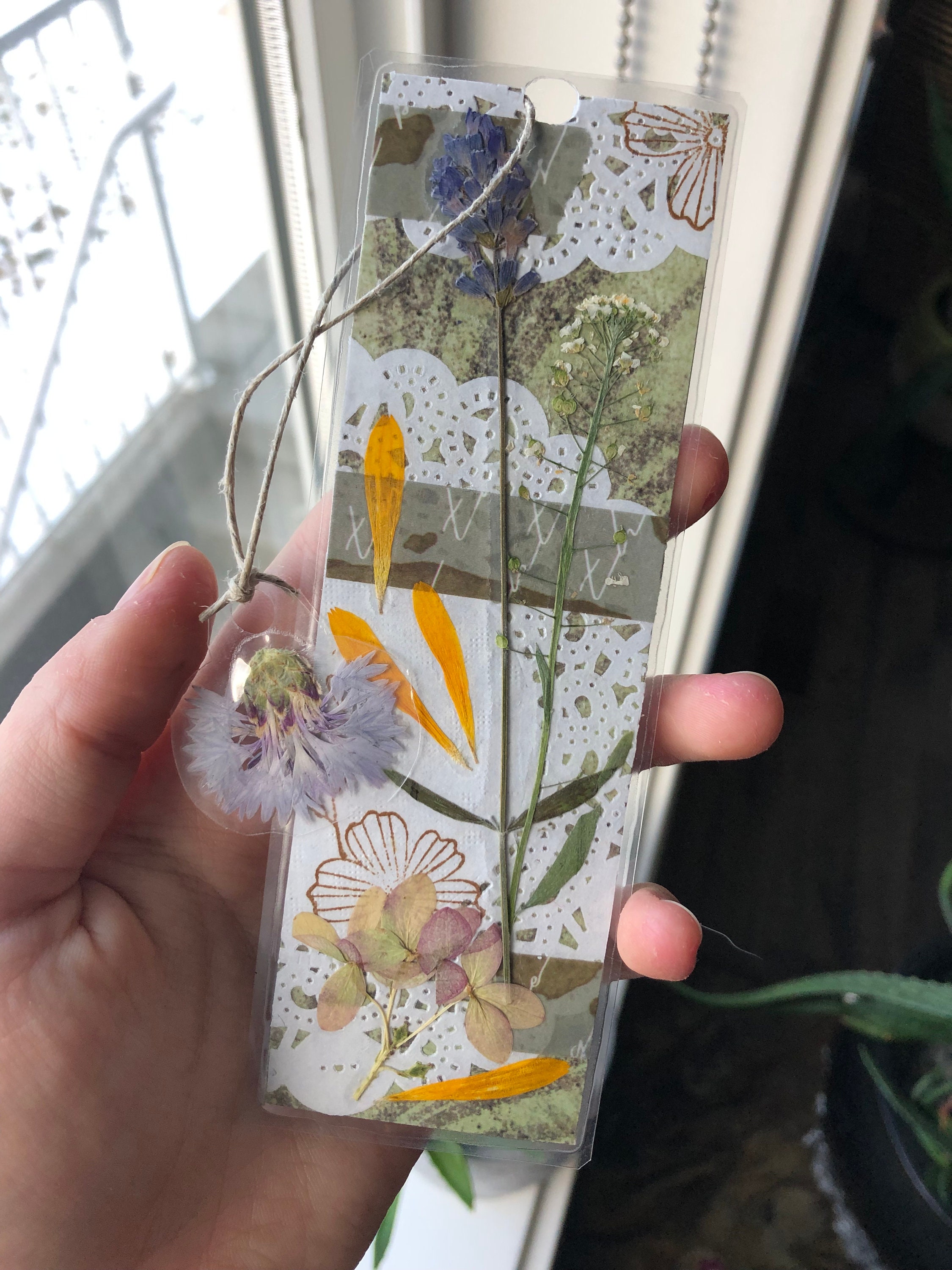 Pressed Flower Laminated Bookmark - Etsy