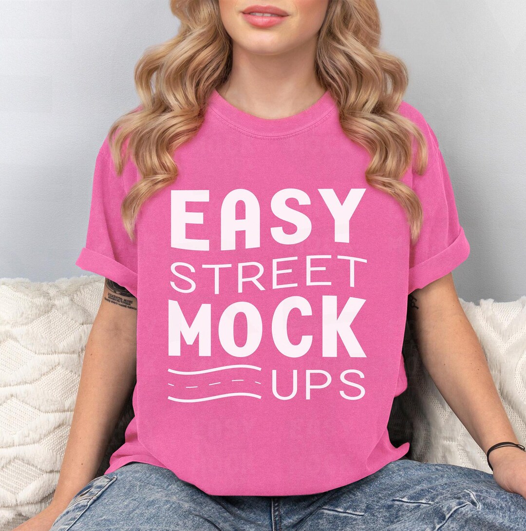 Crunchberry Comfort Colors 1717 T-shirt Mockup: Oversized Fit (digital ...