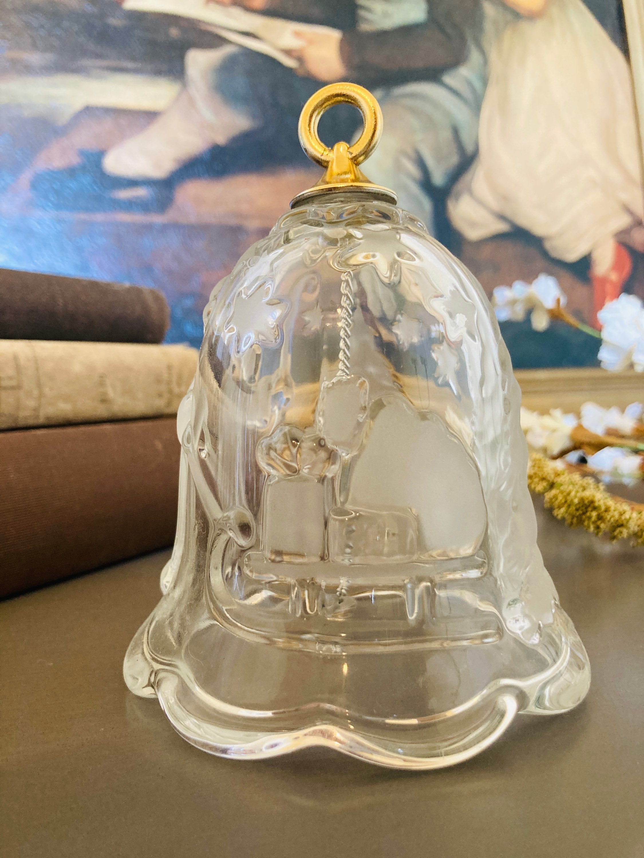 VINTAGE Crystal Clear Bell/ Christmas Crystal Bell/ Embossed Santa Tree ...