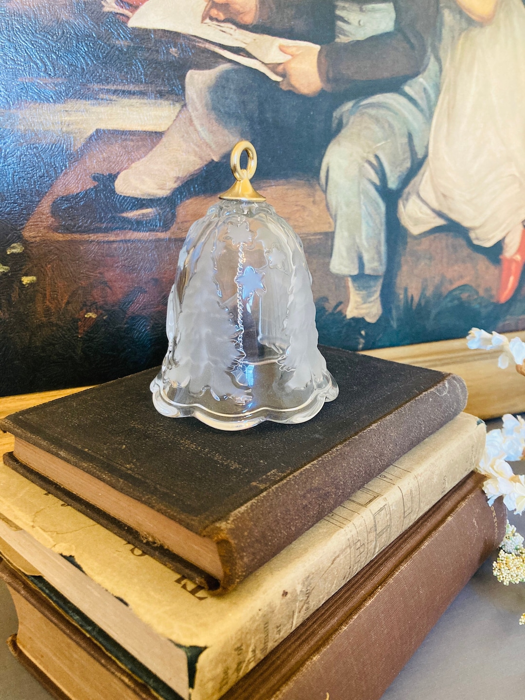 VINTAGE Crystal Clear Bell/ Christmas Crystal Bell/ Embossed Santa Tree ...